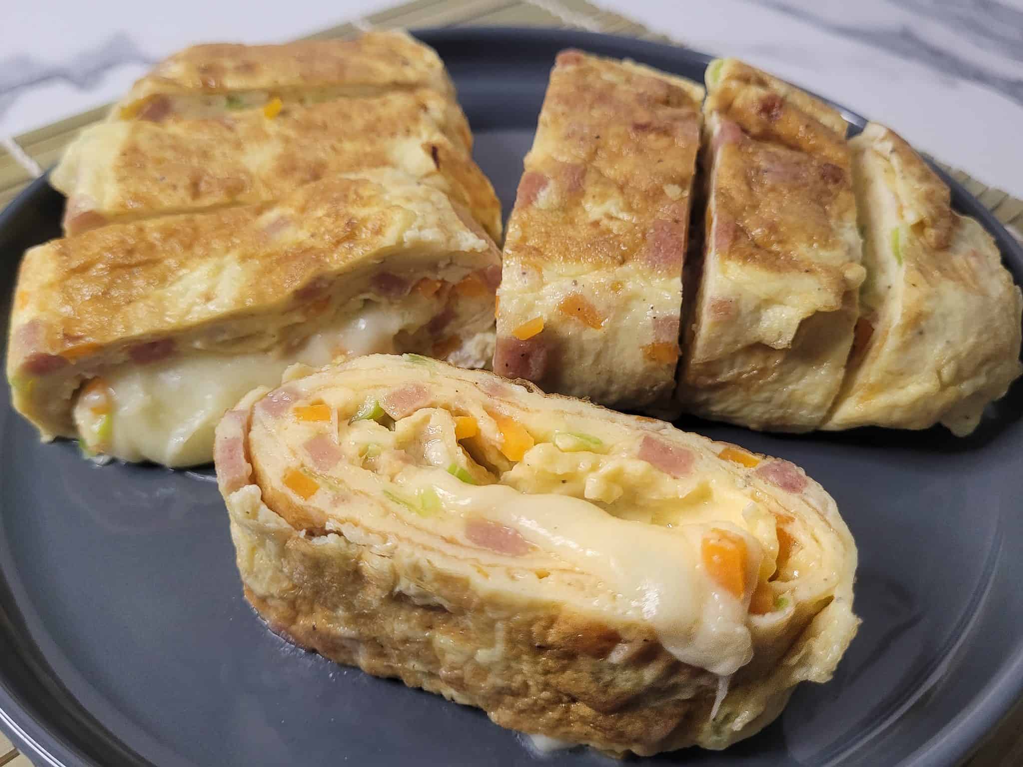 Cheesy Gyeran Mari (Rolled Omelet)