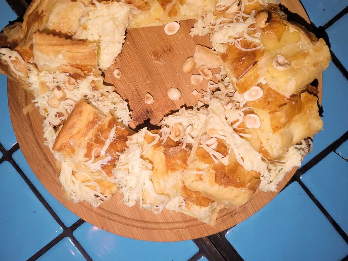 12+ Types of Georgian Bread