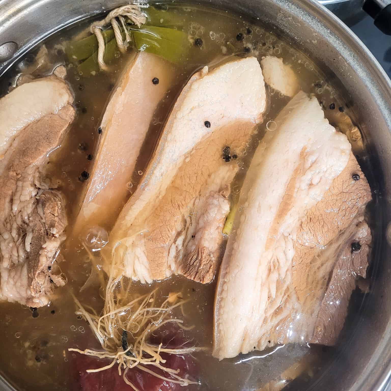 Easy Bossam from Suyuk (Boiled Pork)